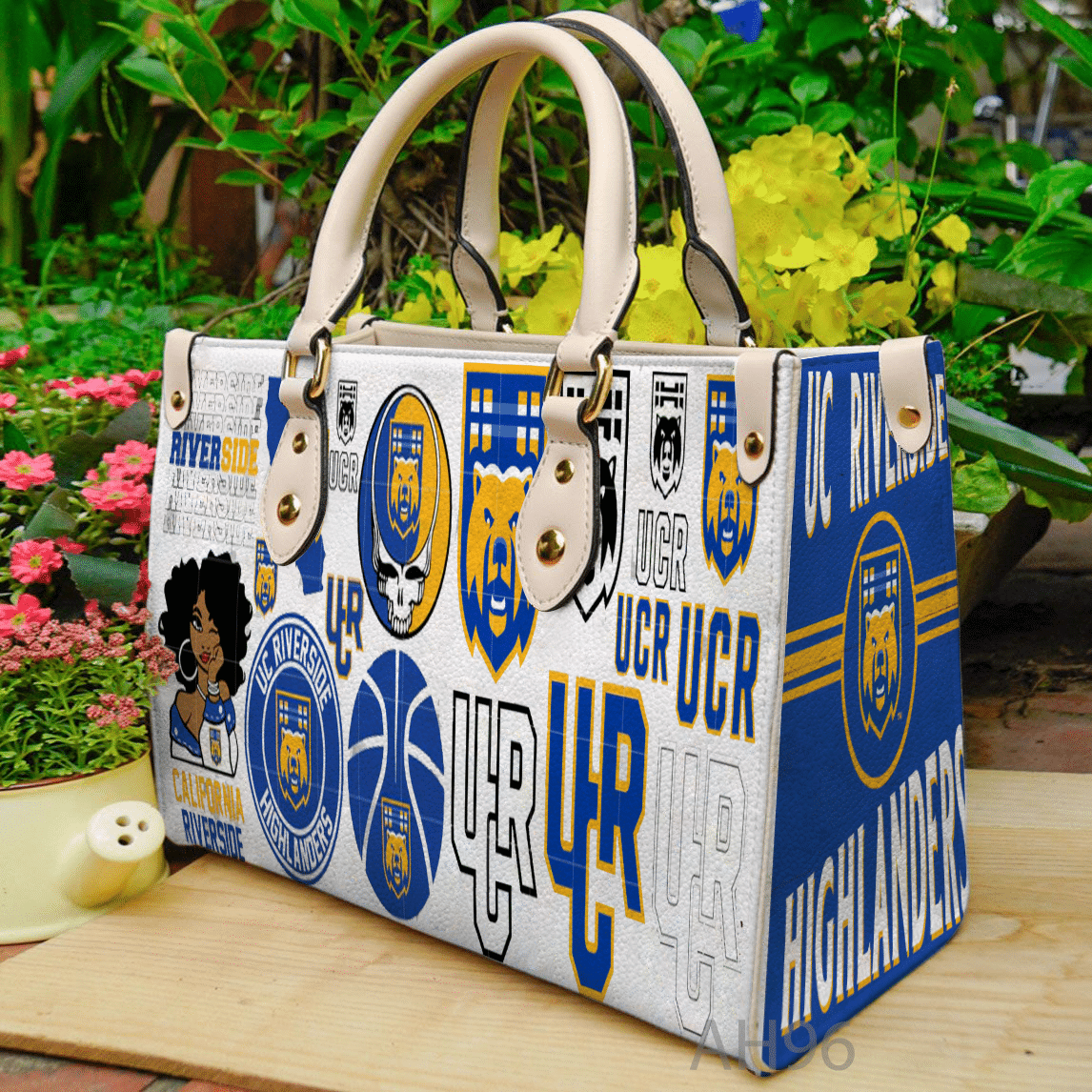 UC Riverside Highlanders Leather HandBag AH96 - Hanamango